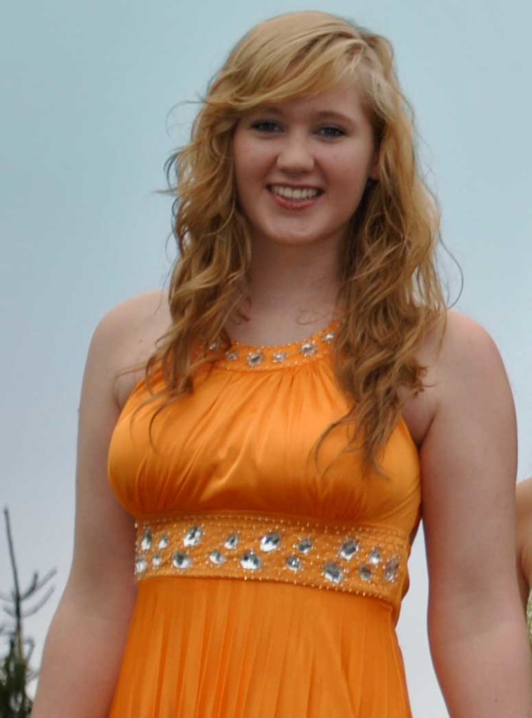 Becky Jones crowned 2011 Fair Queen | The Unionville Times